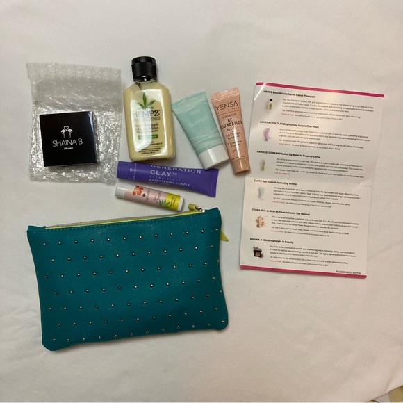 ipsy | Makeup | Ipsy March 220 Teal Studded Glam Bag With 5 Sample ...